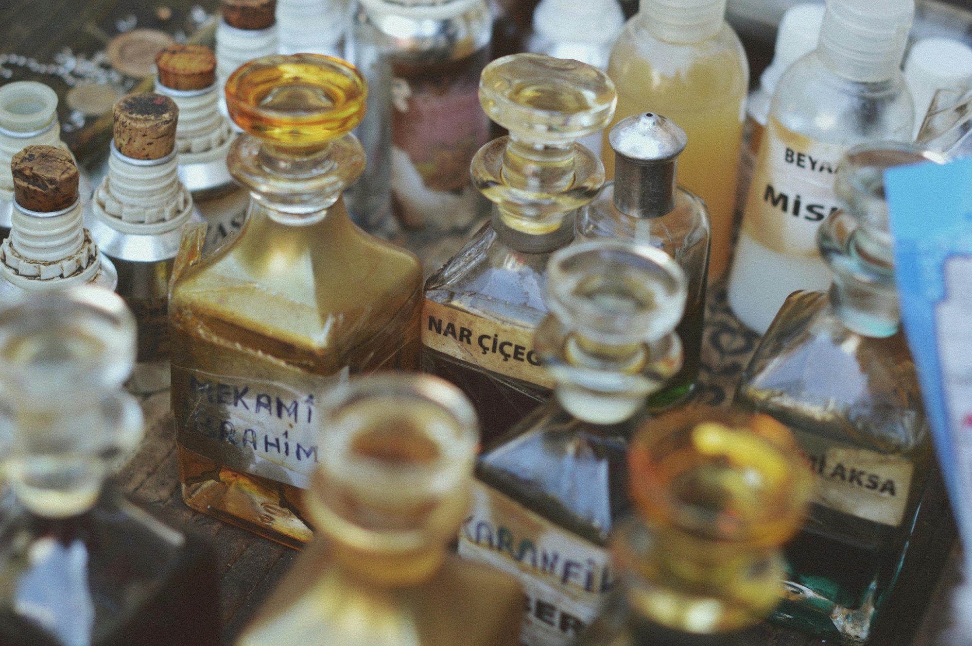 How to Choose the Right Solvent When Creating a Fragrance | Embark Perfumes